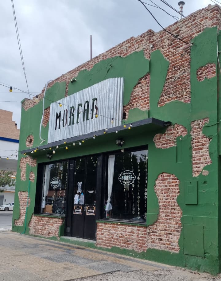 Un bodegón que reúne arte, historia y familia en Cipolletti: Diputados ...